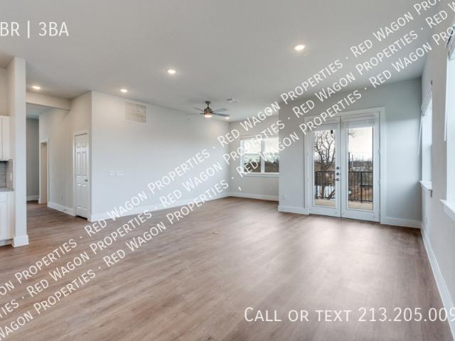 4 BR, 3 BA Apartment 330 E Carson St, San Antonio, TX 78208