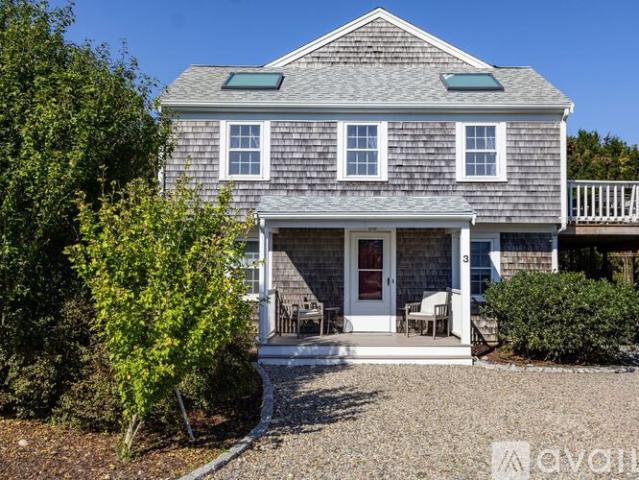 4 BR, 3 BA Apartment 3 Bemis Rd, Sandwich, MA 02537