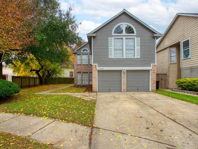4 BR, 3 BA Apartment 4426 Trace Mill Court, Houston, TX 77066