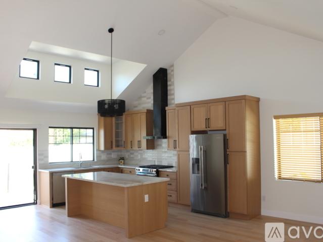 4 BR, 3 BA Apartment 4507 Halison Street, Torrance, CA 90503