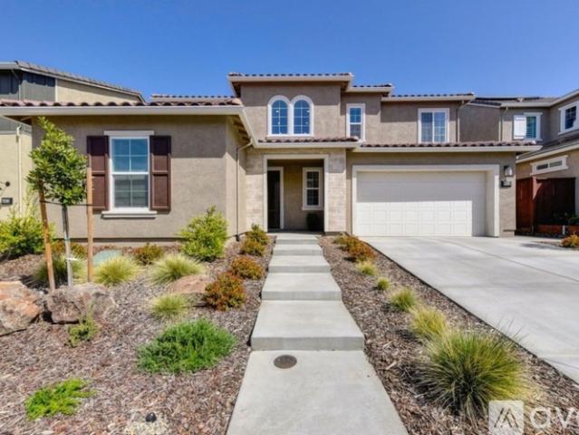 4 BR, 3 BA Apartment 4656 Streambed Dr, Folsom, CA 95630
