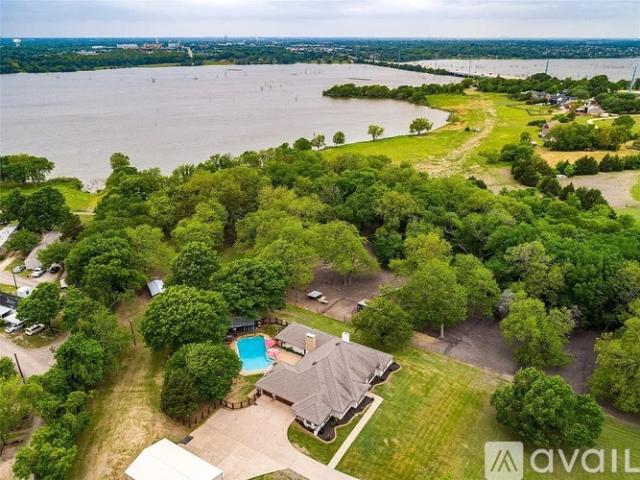 4 BR, 3 BA Apartment 4701 Chiesa Rd, Rowlett, TX 75088