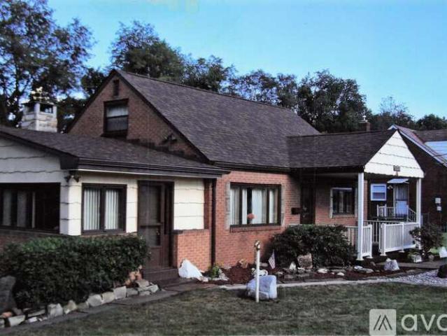 4 BR, 3 BA Apartment 4707 Bert Drive, Monroeville, PA 15146