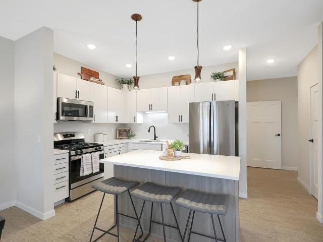 4 BR, 3 BA Apartment 4760 Ironwood Circle Unit 4756, Maple Plain, MN 55359