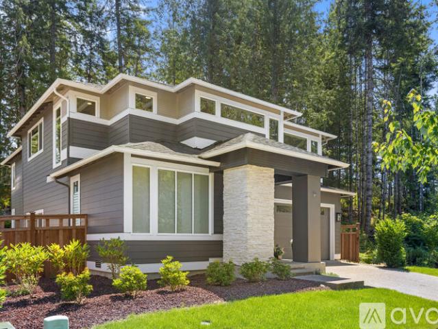 4 BR, 3 BA Apartment 4808 Amherst Way Southwest, Port Orchard, WA 98367
