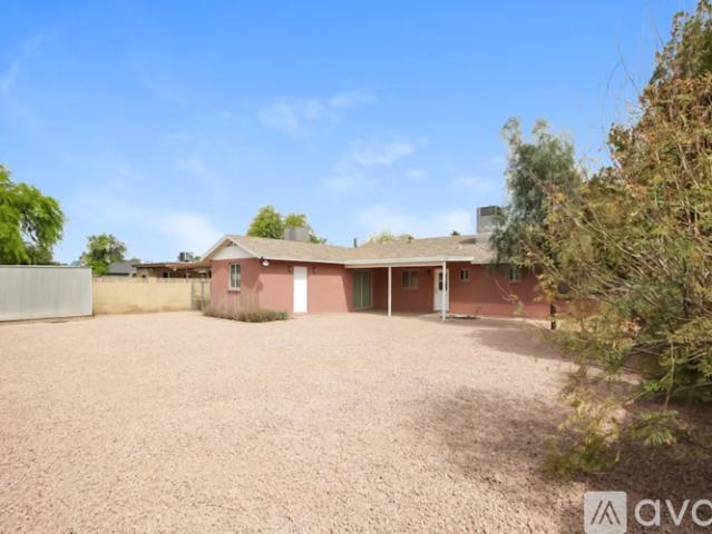 4 BR, 3 BA Apartment 402 E Fremont Dr, Tempe, AZ 85282