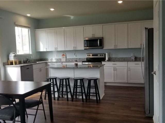 4 BR, 3 BA Apartment 4044 Sun Meadow Ln Seguin, TX 78155