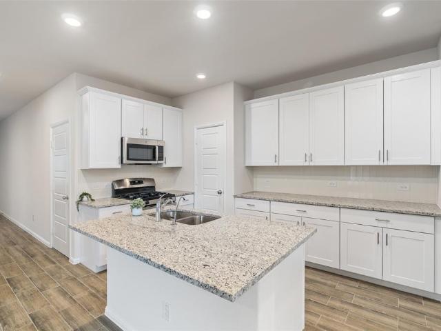 4 BR, 3 BA Apartment 429 Wydown Drive, Princeton, TX 75407