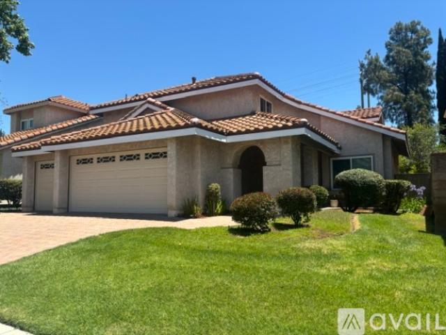 4 BR, 3 BA Apartment 4312 Country Meadow St, Moorpark, CA 93021