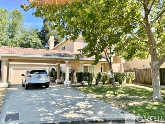 4 BR, 3 BA Apartment 58 Penelope Court, Roseville, CA 95678