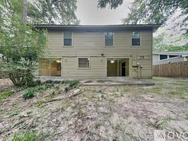 4 BR, 3 BA Apartment 5005 Calderon Road, Los Angeles, CA 91364