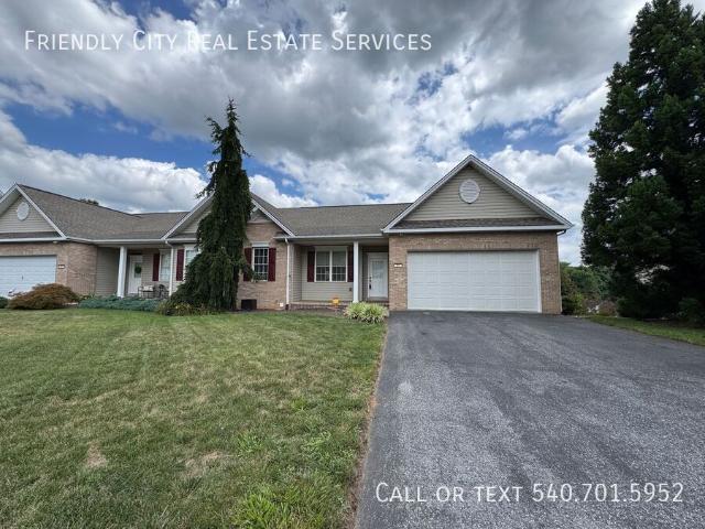 4 BR, 3 BA Apartment 51 Cambridge Circle, Rockingham, VA 22801