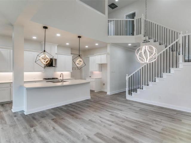 4 BR, 3 BA Apartment 523 Paddock Way, Irving, TX 75039