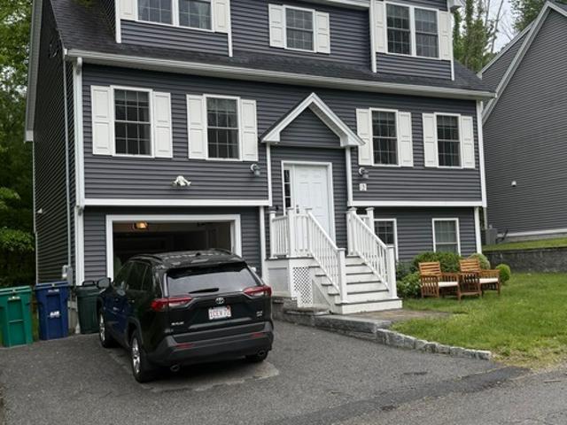 4 BR, 3 BA Apartment 5 Crystal St, Billerica, MA 01821