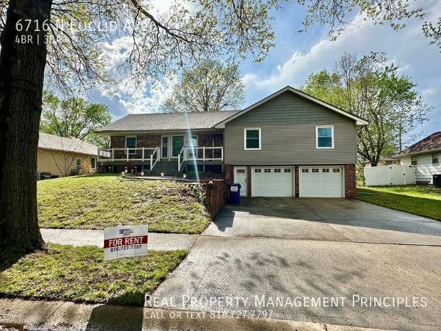 4 BR, 3 BA Apartment 6716 N Euclid Ave, Gladstone, MO 64118