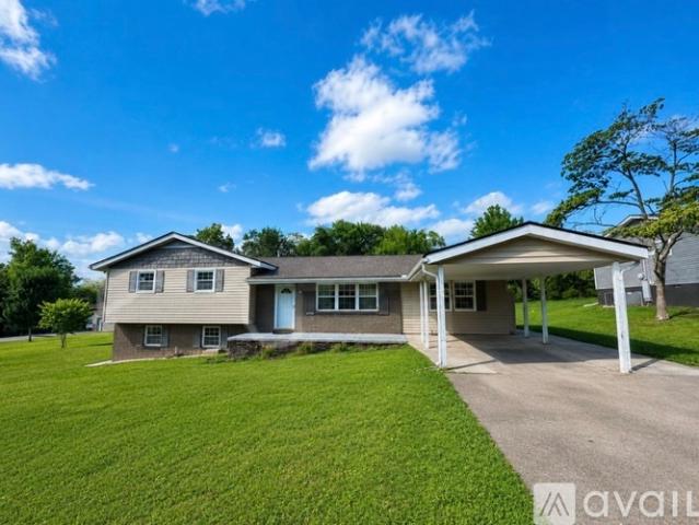 4 BR, 3 BA Apartment 6920 Ferndale Rd, Unit Bedroom #1, Knoxville, TN 37918