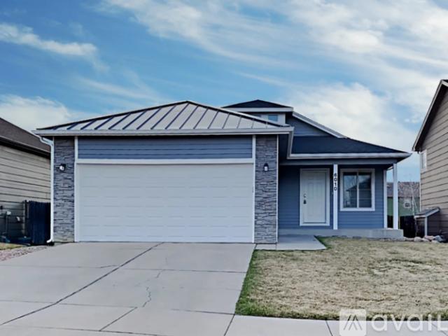 4 BR, 3 BA Apartment 6011 Grapevine Dr, Colorado Springs, CO 80923