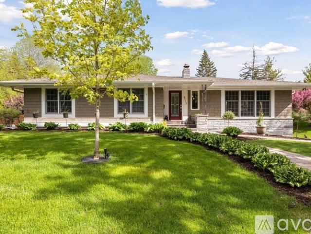 4 BR, 3 BA Apartment 6117 Wilryan Avenue, Minneapolis, MN 55436