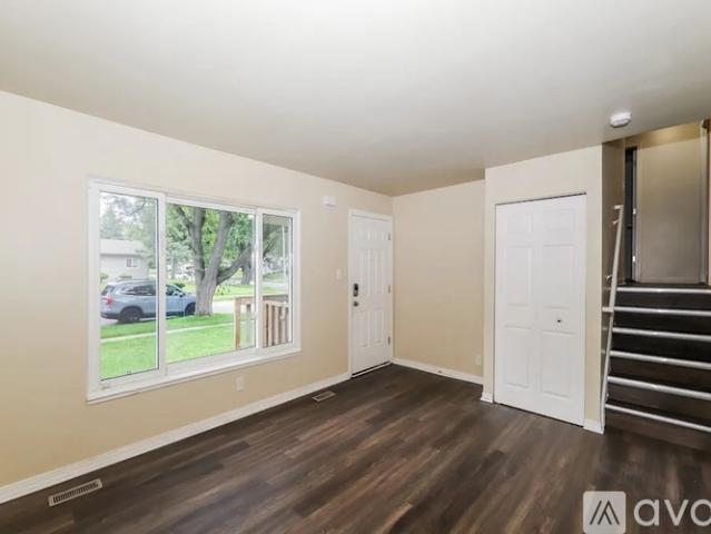 4 BR, 2 BA Apartment 416 E PAPAGO Drive, Tempe, AZ 85288