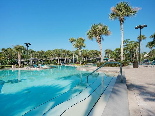4 BR, 3 BA Apartment 7915 Baymeadows Cir E Unit 375, Jacksonville, FL 32256