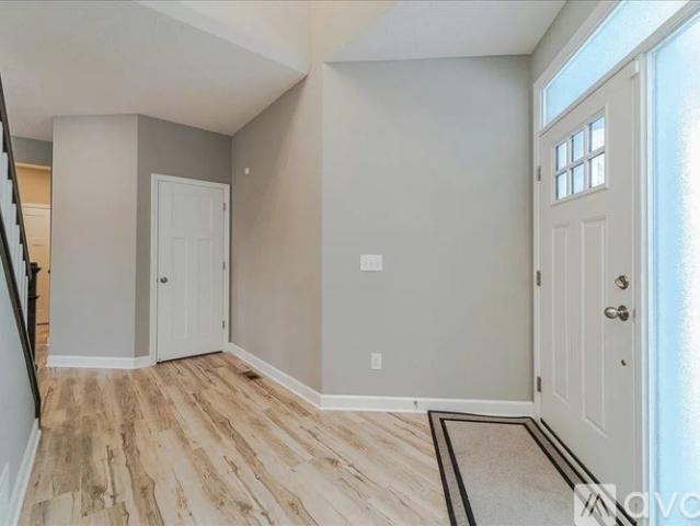 4 BR, 3 BA Apartment 7191 Ridge Creek Trail, Shakopee, MN 55379