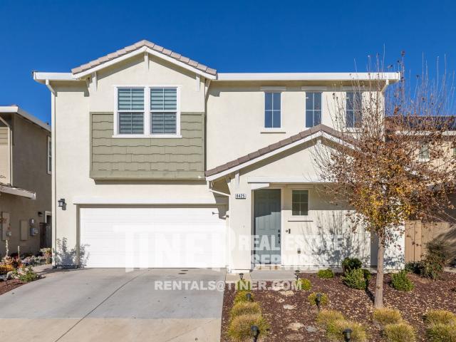4 BR, 3 BA Apartment 8425 Amber Valley Ln, Elk Grove, CA 95758