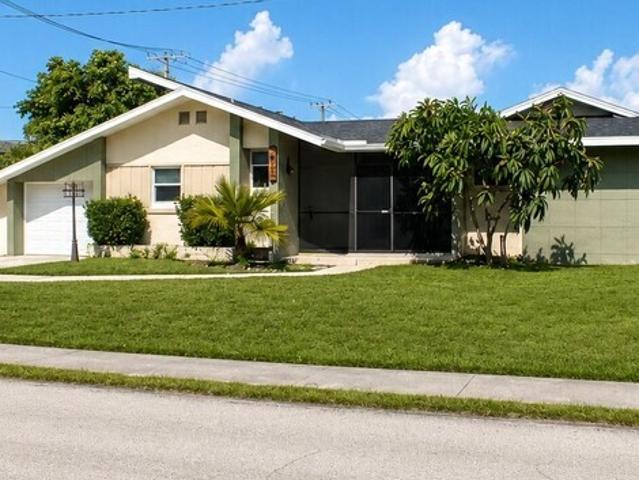 4 BR, 3 BA Apartment 8512 Chatham St, Fort Myers, FL 33907