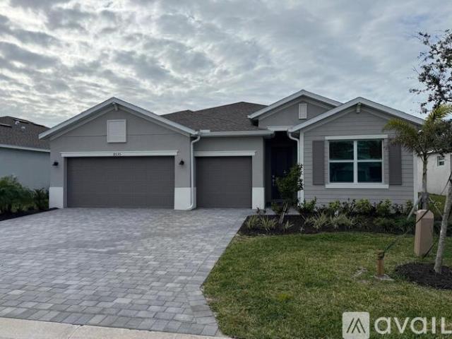 4 BR, 3 BA Apartment 8535 St Kitts Cir, Englewood, FL 34224