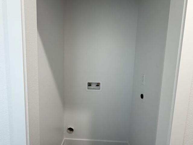 4 BR, 3 BA Apartment 8624 Graham Avenue, Los Angeles, CA 90002