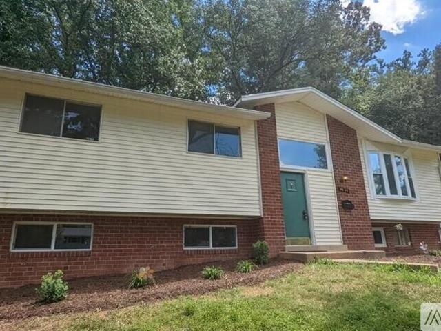 4 BR, 3 BA Apartment 8634 Cromwell Dr, Springfield, VA 22151