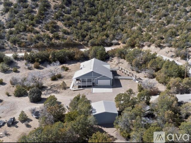 4 BR, 3 BA Apartment 88 Rincon Loop Road, Tijeras, NM 87059