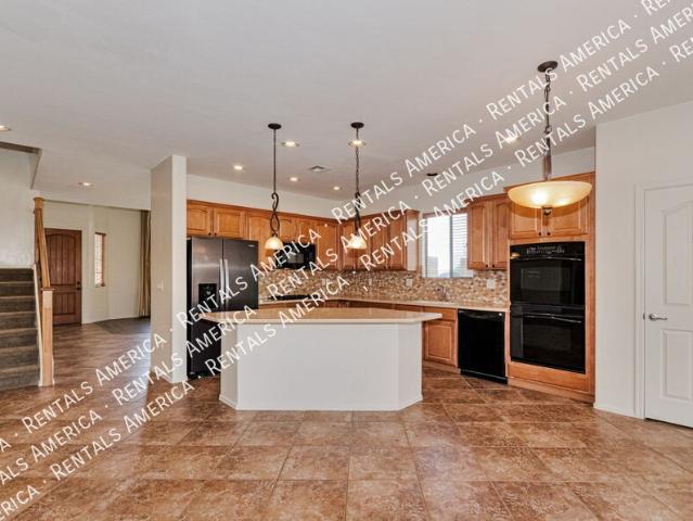 4 BR, 3 BA Apartment 89 E Brearley Dr, Tucson, AZ 85737