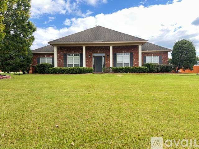 4 BR, 3 BA Apartment 8213 Chadburn Crossing, Montgomery, AL 36116