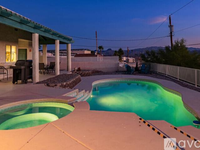 4 BR, 3 BA Apartment 833 Paso Dr, Lake Havasu City, AZ 86406