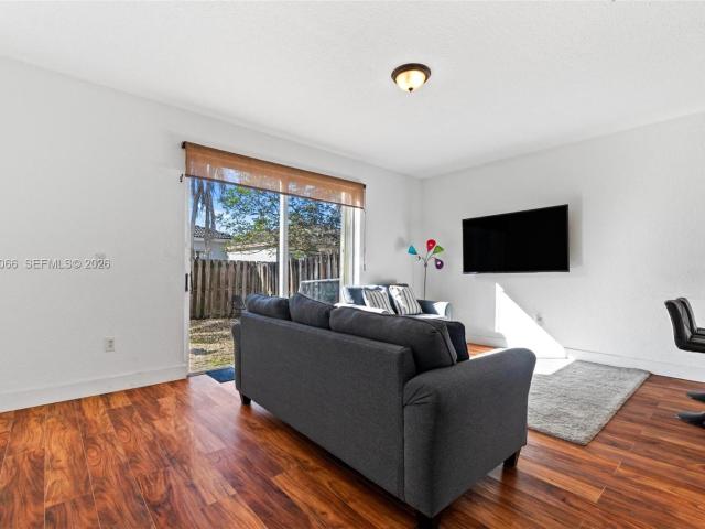 4 BR, 3 BA Apartment 836 Southwest 154th Path, Miami, FL 33194