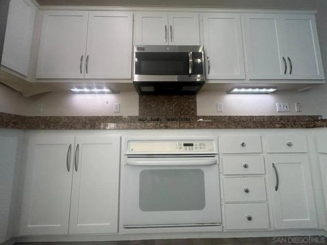 4 BR, 3 BA Apartment 9408 Questa Pointe, San Diego, CA 92126