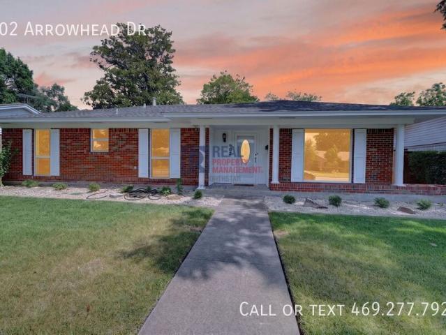 4 BR, 3 BA Apartment 902 Arrowhead Dr, Garland, TX 75043