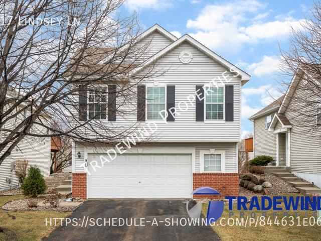 4 BR, 3 BA Apartment 917 Lindsey Ln, Hopkins, MN 55343