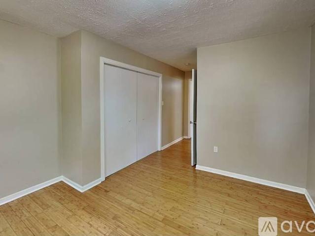 3 BR, 2.5 BA Apartment 1246 Sebring Cir, Elgin, IL 60120