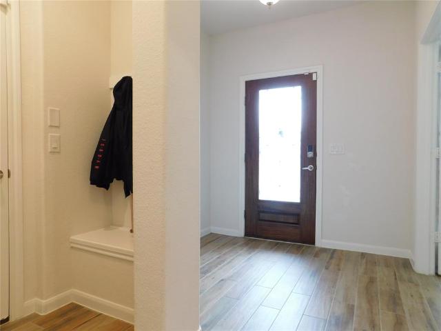 4 BR, 3 BA in Arrowbrooke