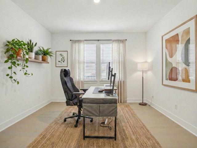 4 BR, 3 BA in Dripping Springs