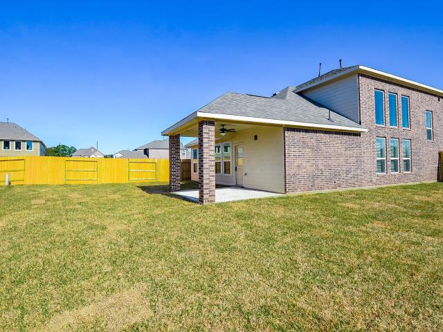 4 BR, 3 BA in Fulshear