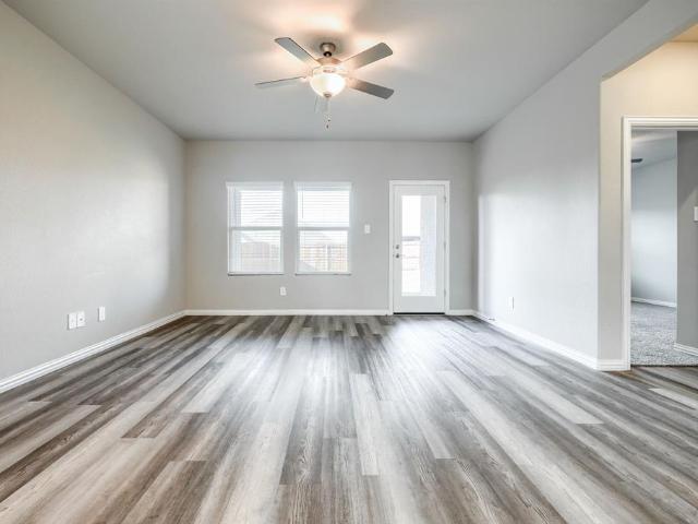 4 BR, 3 BA in Lowry Crossing