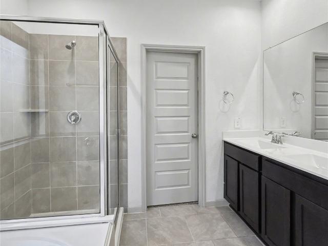 4 BR, 3 BA in Missouri City