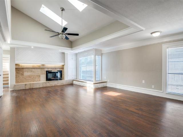 4 BR, 3 BA in Rowlett