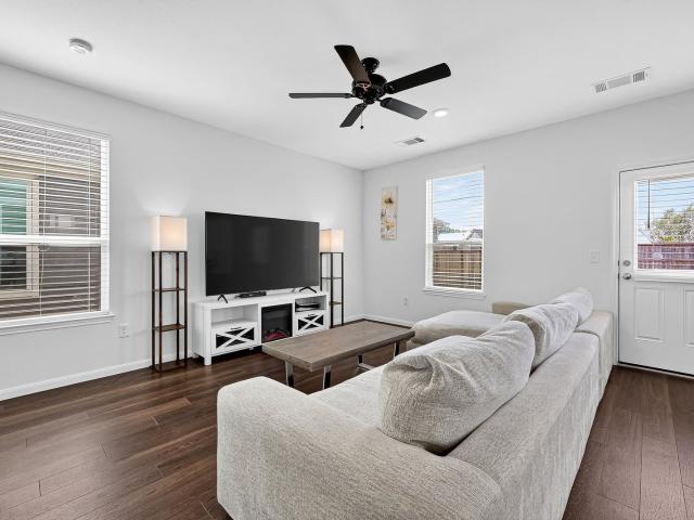 4 BR, 3 BA in Windrow