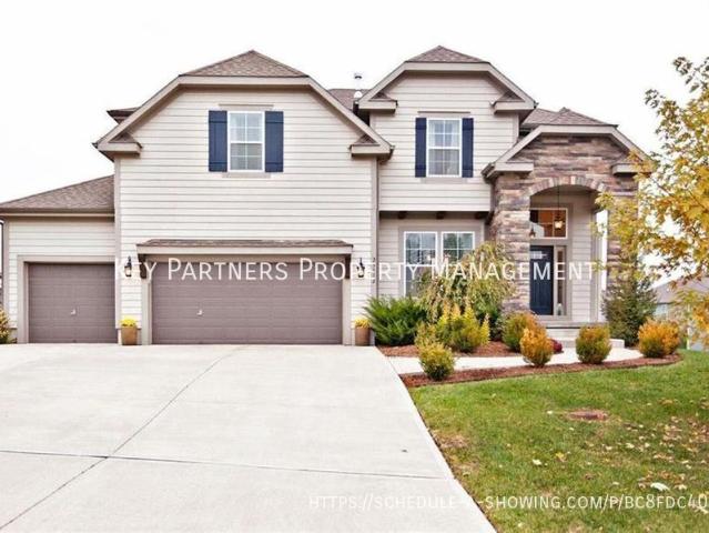 4 BR, 4.5 BA Apartment 23402 W 52nd Ter, Lenexa, KS 66226