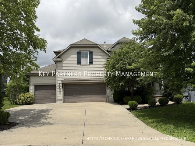 4 BR, 4.5 BA Apartment 23402 W 52nd Ter, Lenexa, KS 66226