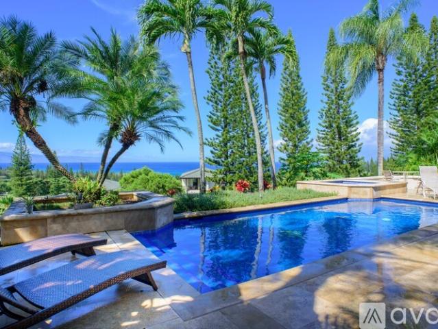 4 BR, 4.5 BA Apartment 338 Cook Pine Drive, Lahaina, HI 96761