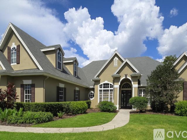 4 BR, 4.5 BA Apartment 8001 Lockridge Court, Orlando, FL 32835